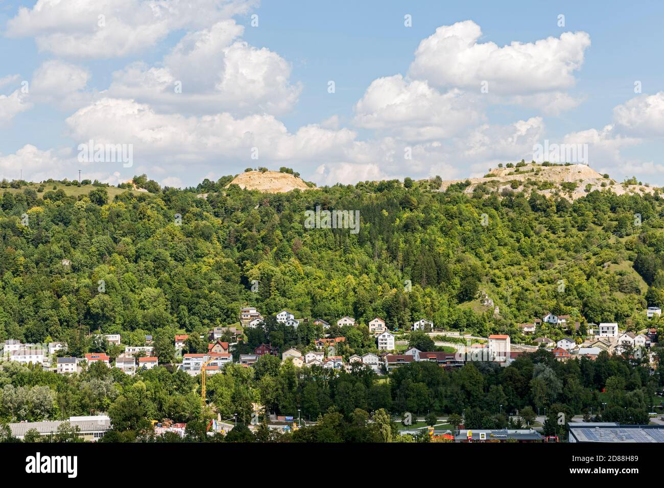 Wald stadtrand hi-res stock photography and images - Alamy