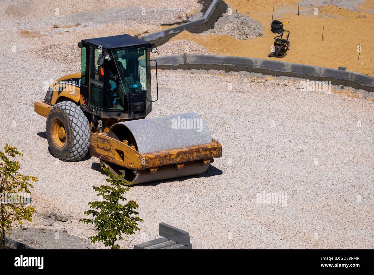 Asphalt placing machine hi-res stock photography and images - Alamy