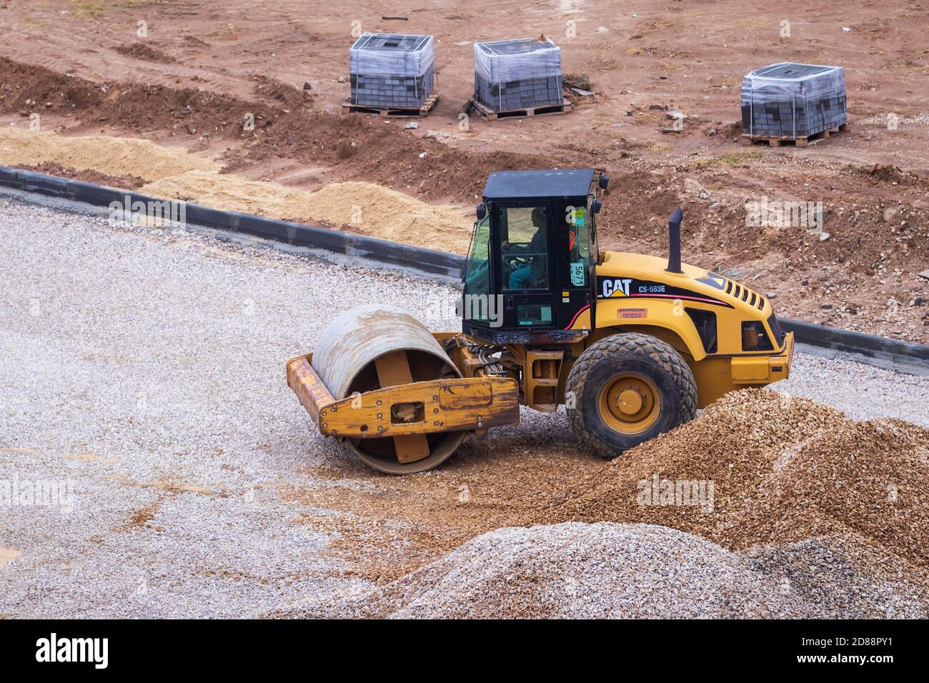 Asphalt placing machine hi-res stock photography and images - Alamy