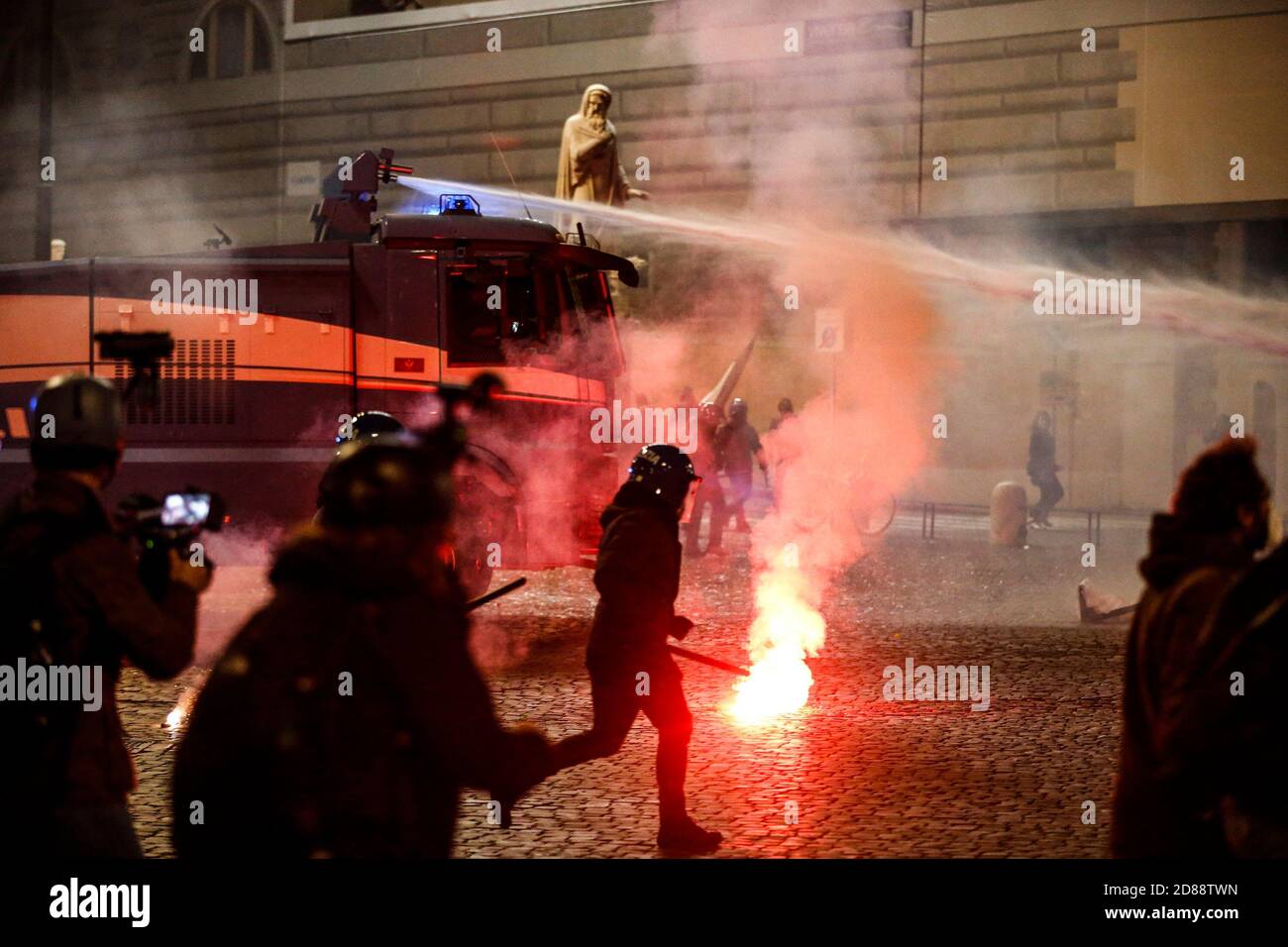 Riots italy hi-res stock photography and images - Alamy