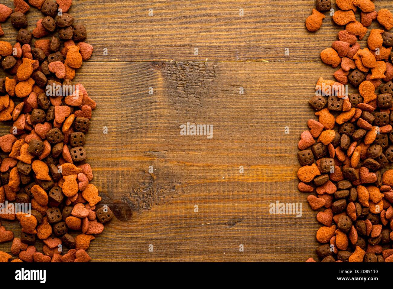 Cat pet food background. Top, overhead view Stock Photo - Alamy