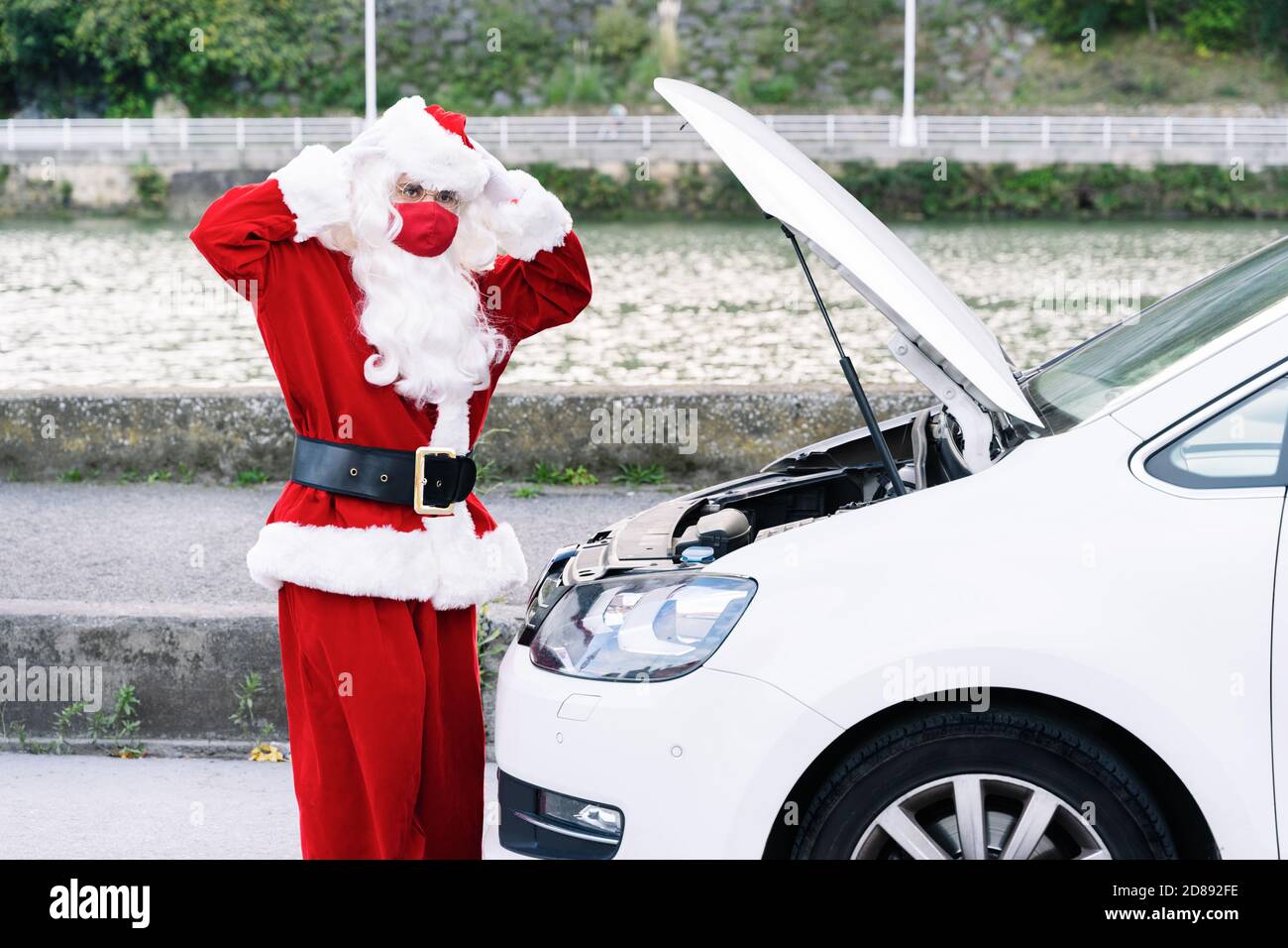 Car Bonnet Open High Resolution Stock Photography and Images - Alamy