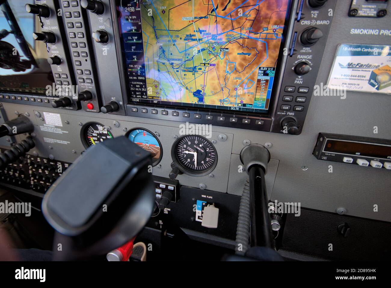Interior of a Cessna 172 airplane 11.9.2020 Stock Photo - Alamy