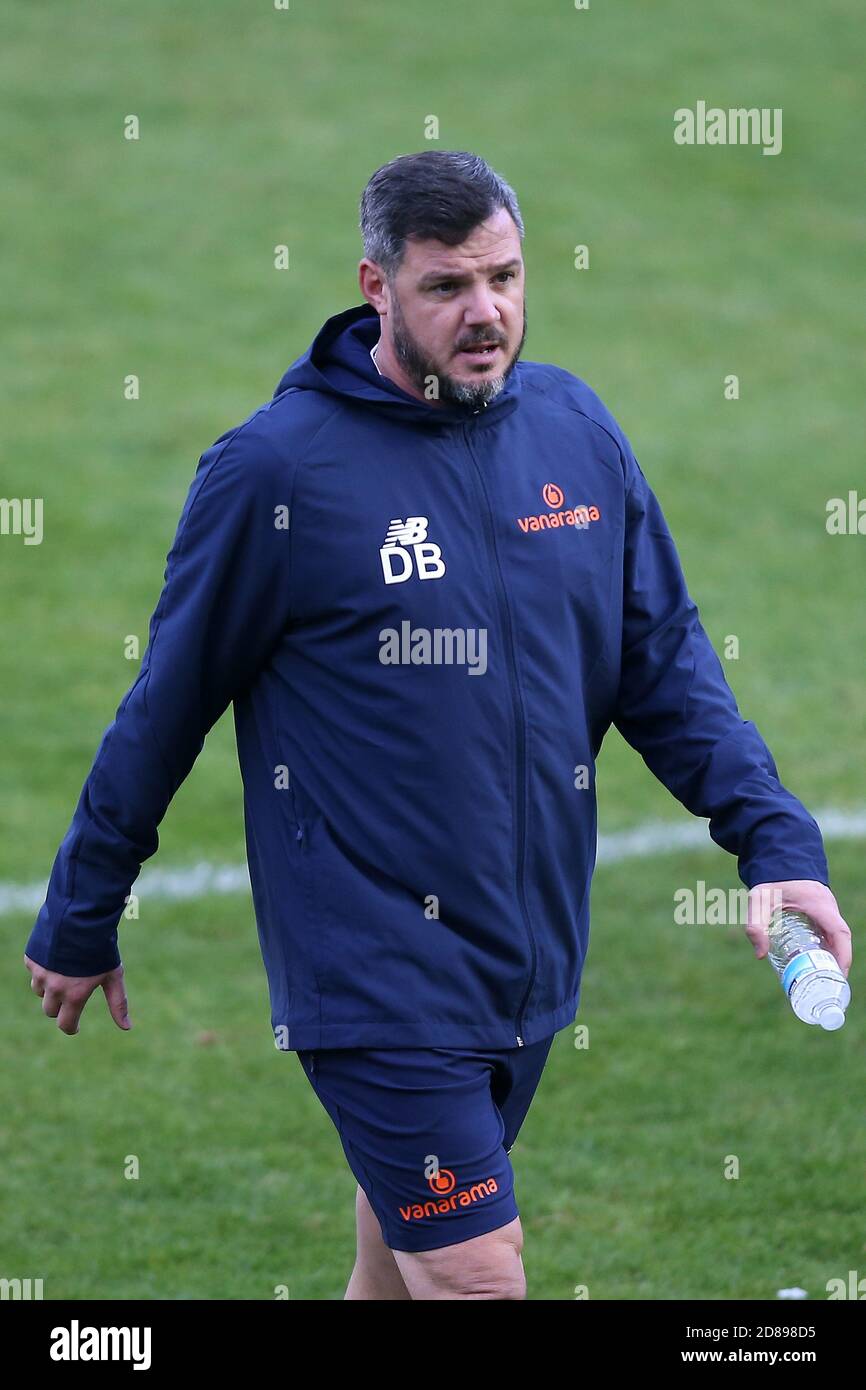 Wealdstone manager Dean Brennan during Dagenham & Redbridge vs ...