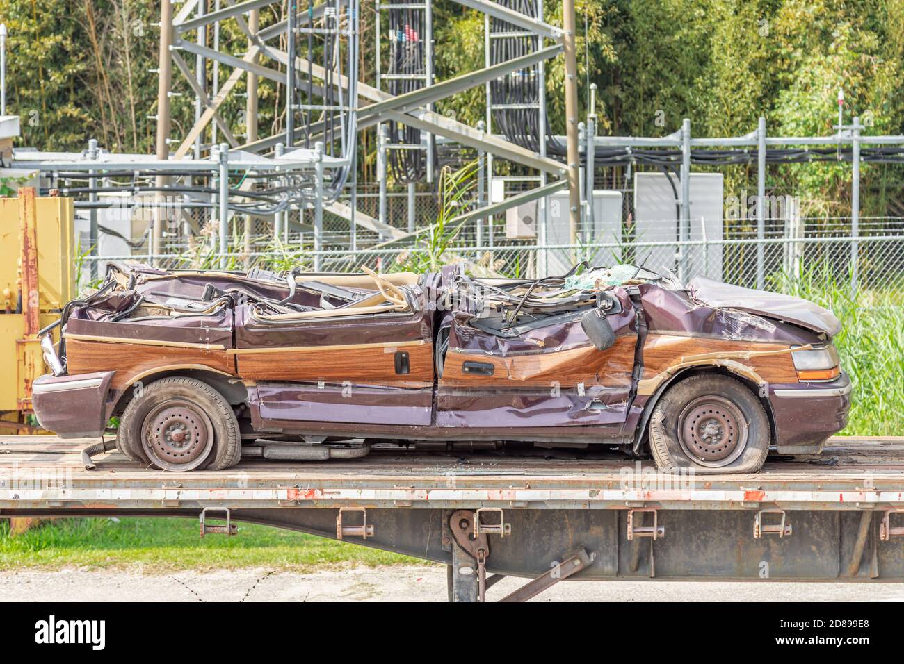 Crushed by wheels hi-res stock photography and images - Alamy