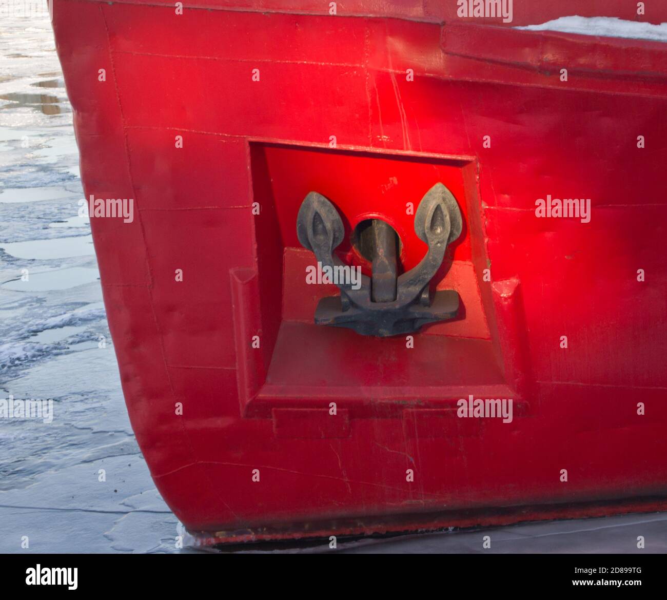 Anchor in the hawse-hole of red ship Stock Photo - Alamy