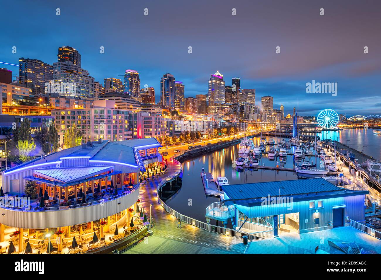 Seattle skyline water hi-res stock photography and images - Alamy
