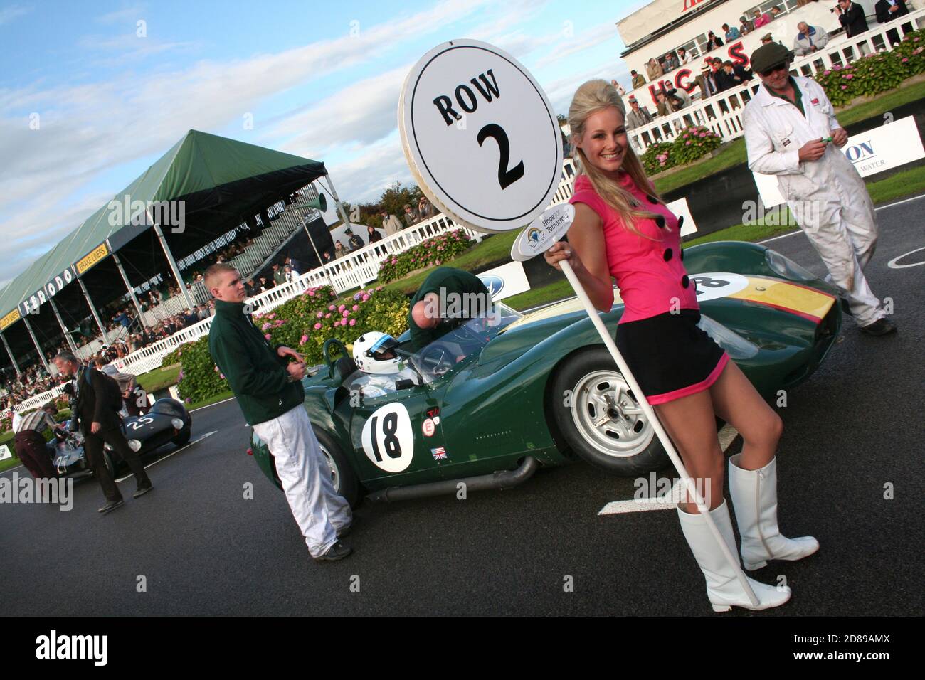 Grid girls hi-res stock photography and images - Alamy