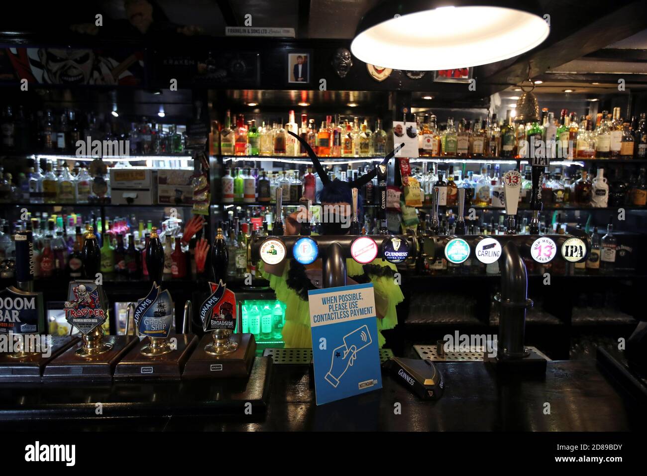 Ye olde salutation inn, nottingham hi-res stock photography and images ...