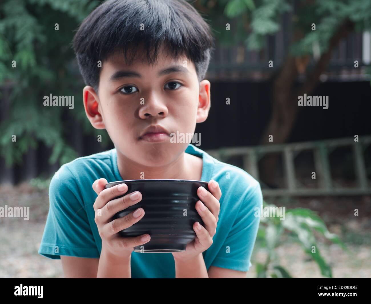 Neglected child boy hi-res stock photography and images - Alamy