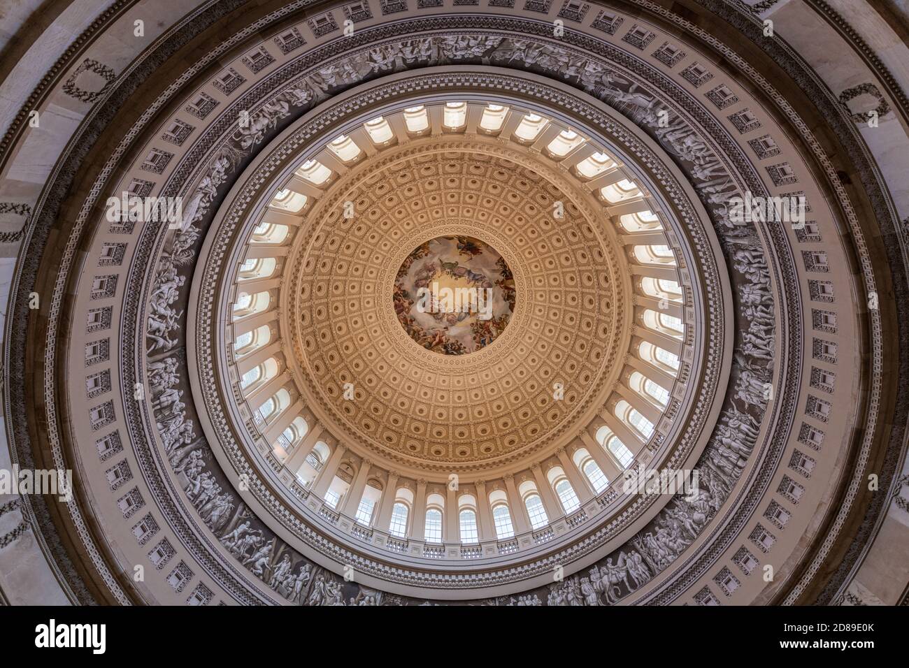 Constantino Brumidi's 1865 fresco Apotheosis of George Washington in ...
