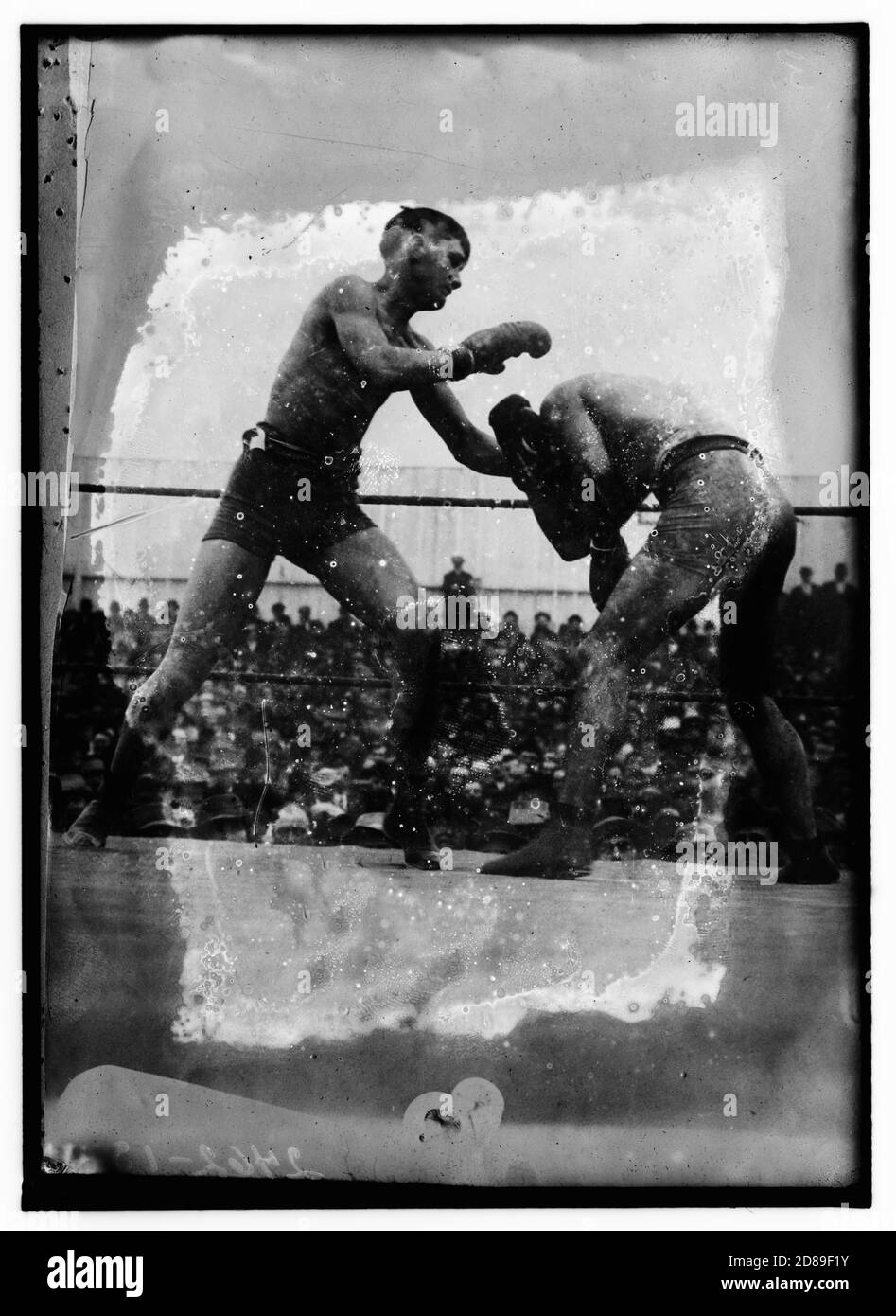 On way in old Black and White Stock Photos & Images - Alamy