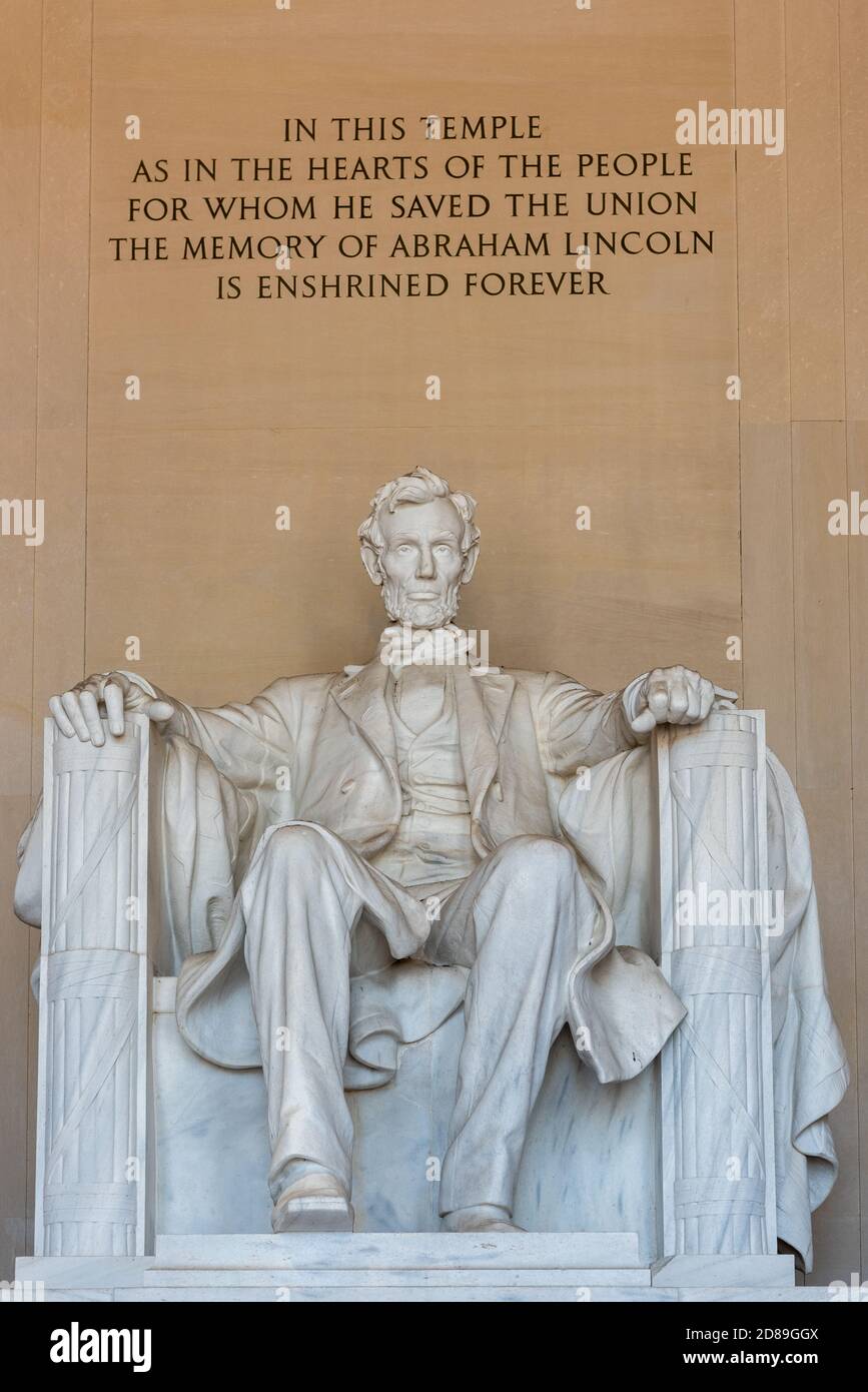 David Chester French's colossal seated Lincoln sculpture in the Lincoln ...