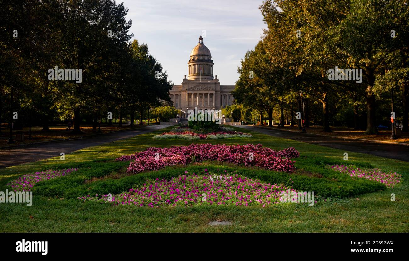 The Kentucky State Capitol Frankfort house of the three branches state ...
