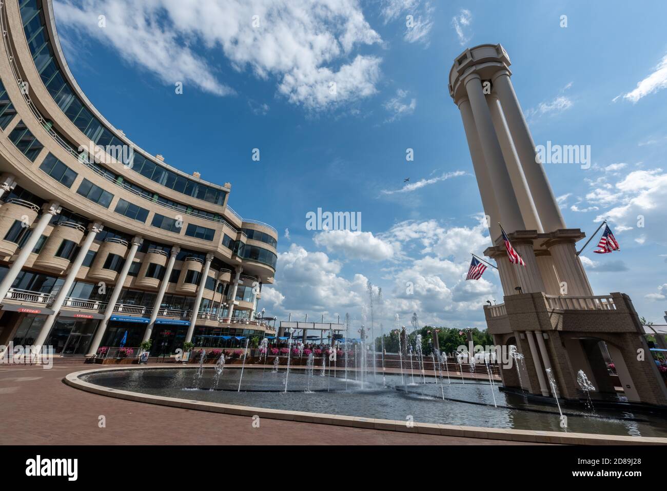 The Washington Harbour complex located on the Potomac River Stock Photo ...