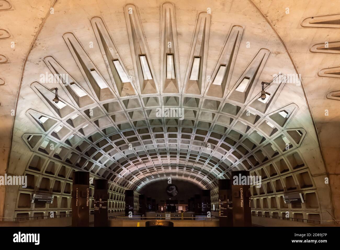 Coffered ceiling vaults hi-res stock photography and images - Alamy