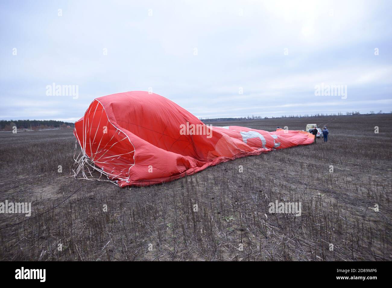 Prepare for balloon lift off hi-res stock photography and images - Alamy