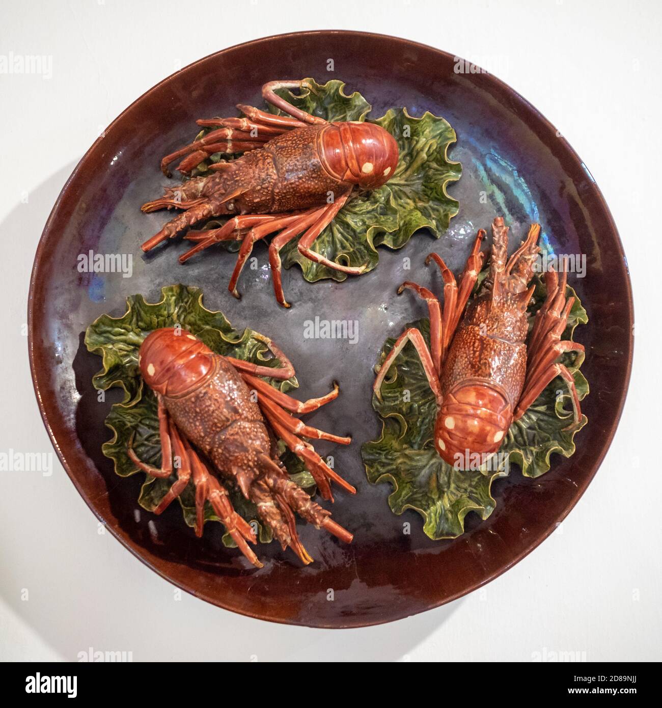 Rafael Bordalo Pinheiro ceramics plate with lobsters Stock Photo - Alamy