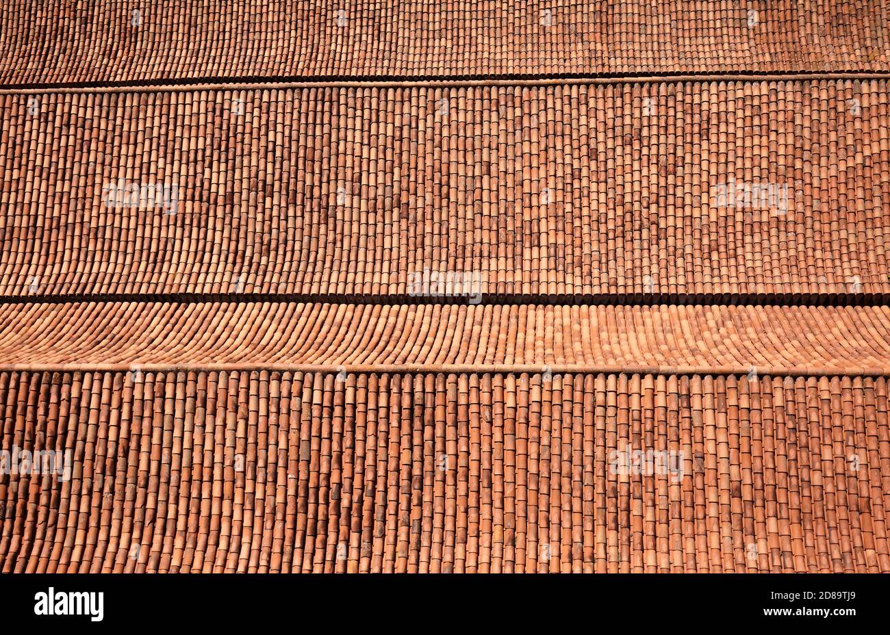 Clay roof tile hi-res stock photography and images - Alamy