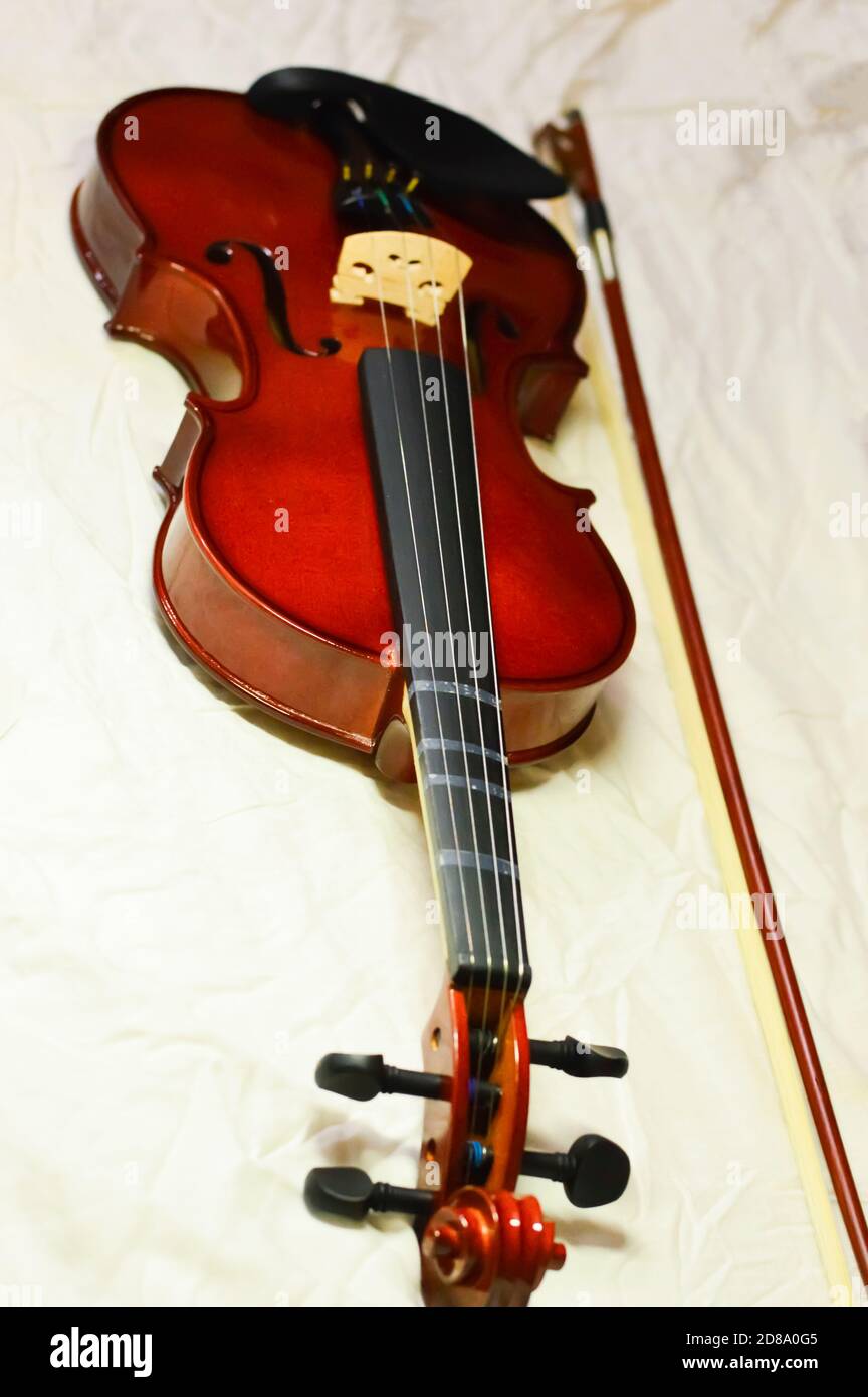 Beautiful violin sheet music hi-res stock photography and images - Alamy