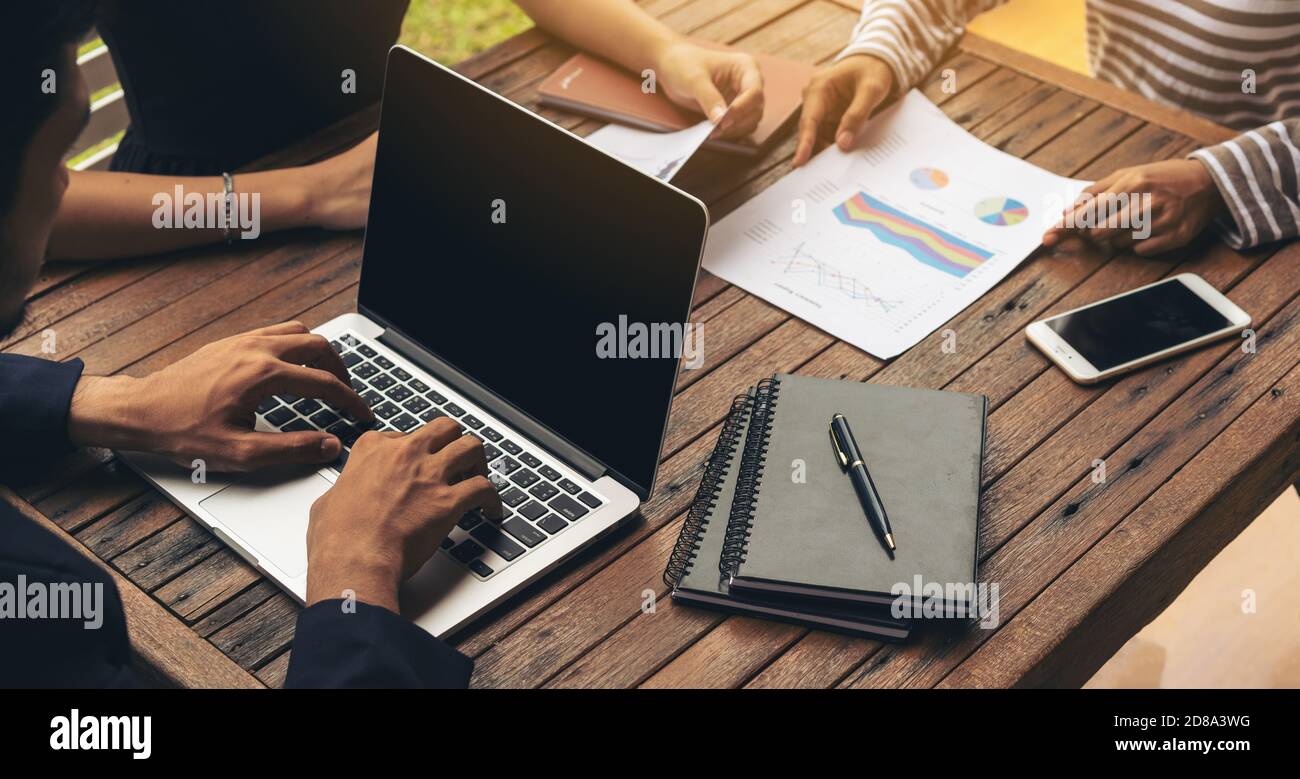 Briefing chart hi-res stock photography and images - Alamy