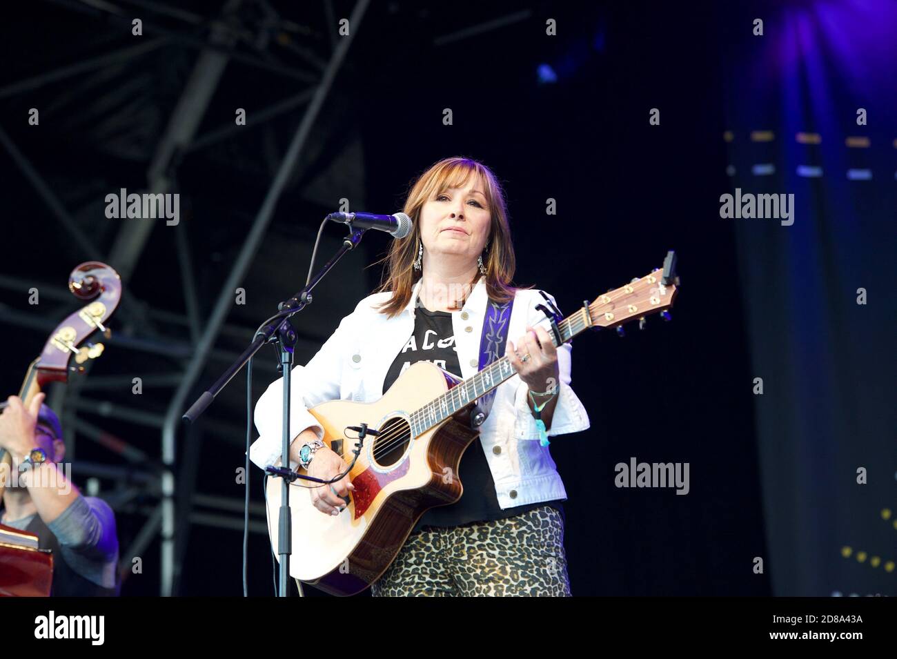 Current Images Of Suzy Bogguss