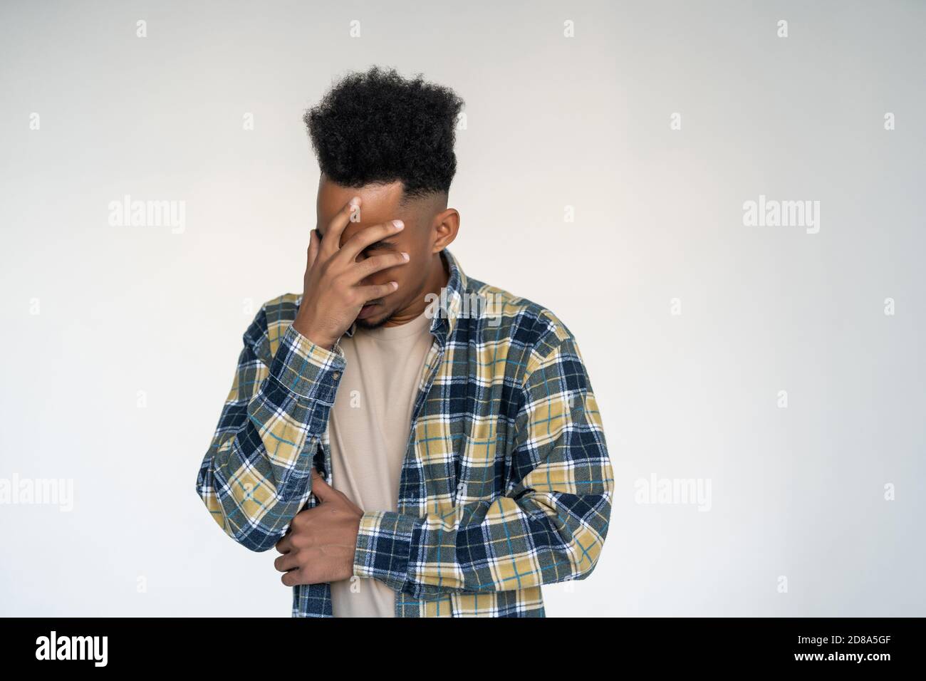 Shy african teen hi-res stock photography and images - Alamy