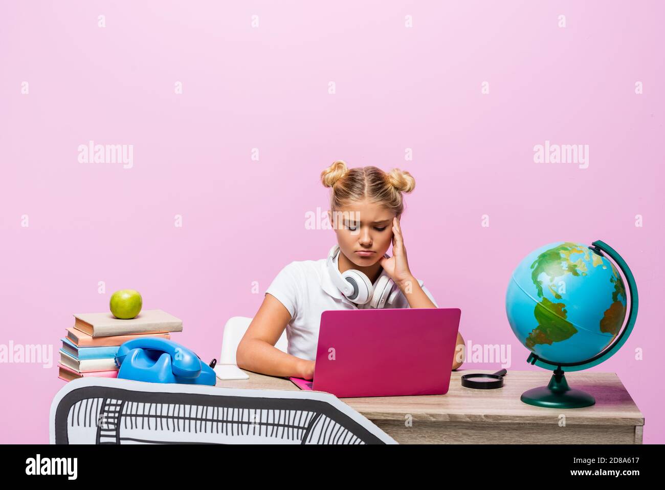 Sad kid computer hi-res stock photography and images - Alamy
