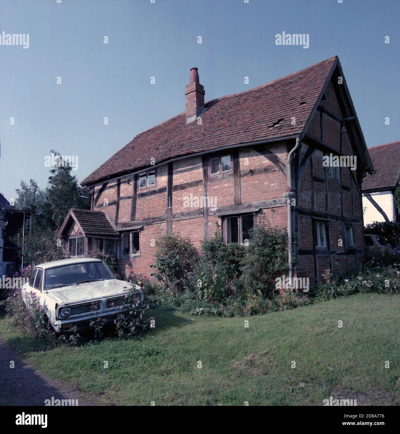Old car & Tudor cottage Barston Solihull Stock Photo - Alamy