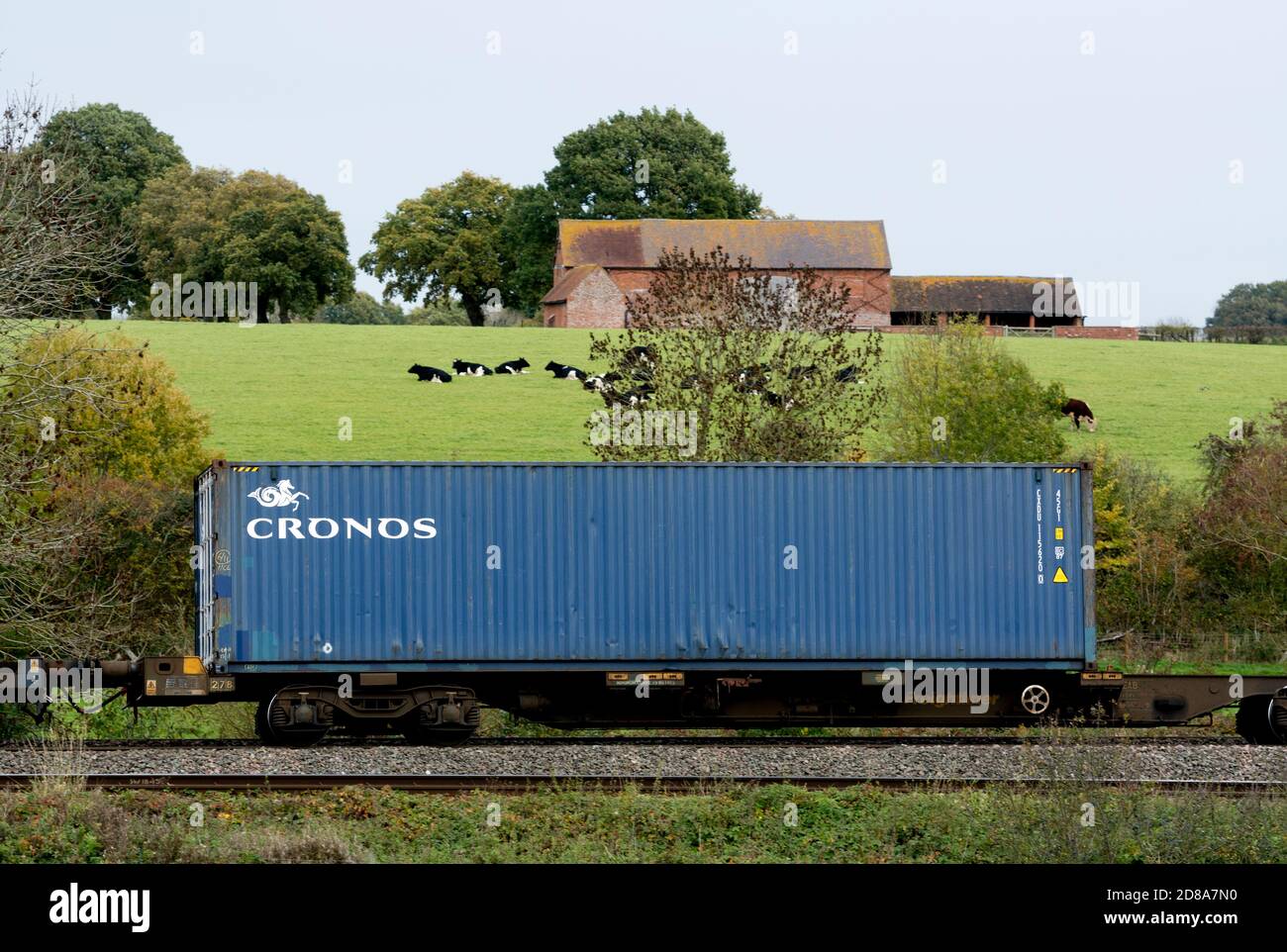 Shipping container train side view hi-res stock photography and images ...