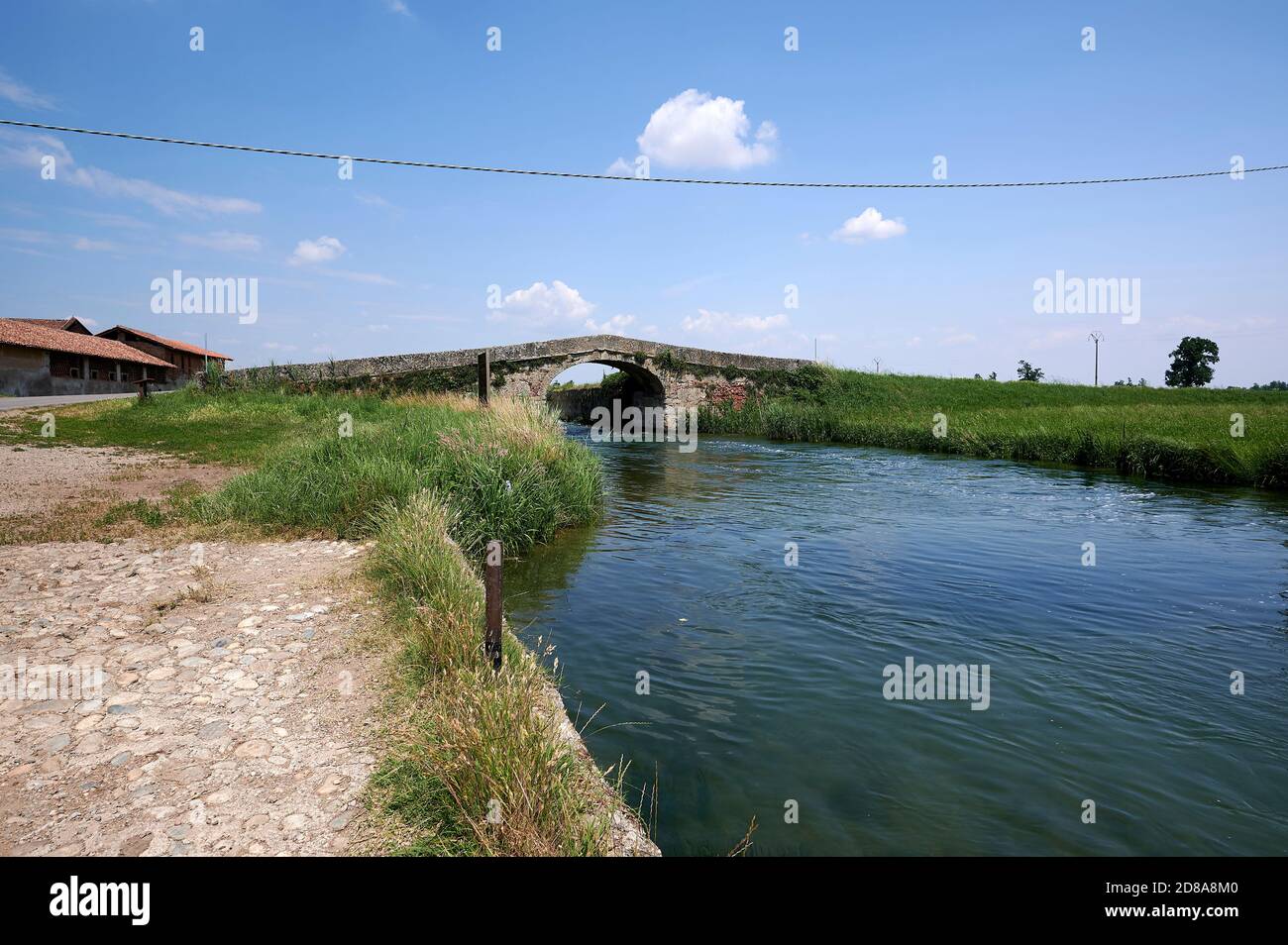 Besate (Mi), an old bridge on the Bereguardo Canal Stock Photo - Alamy