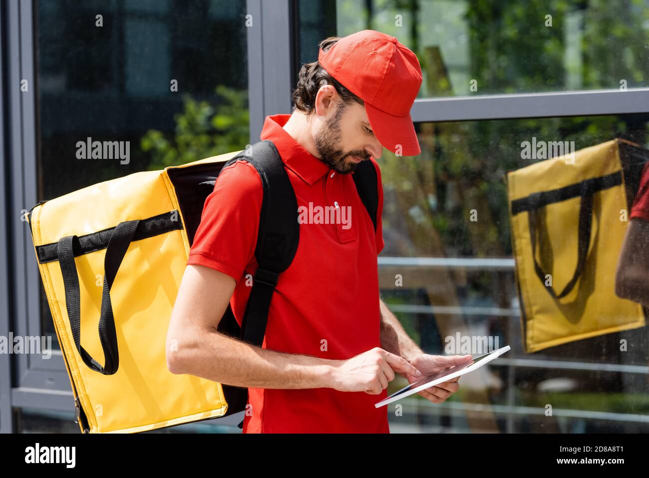 Urban courier hi-res stock photography and images - Alamy