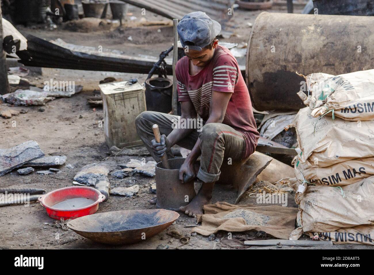 Pot smashing hi-res stock photography and images - Alamy
