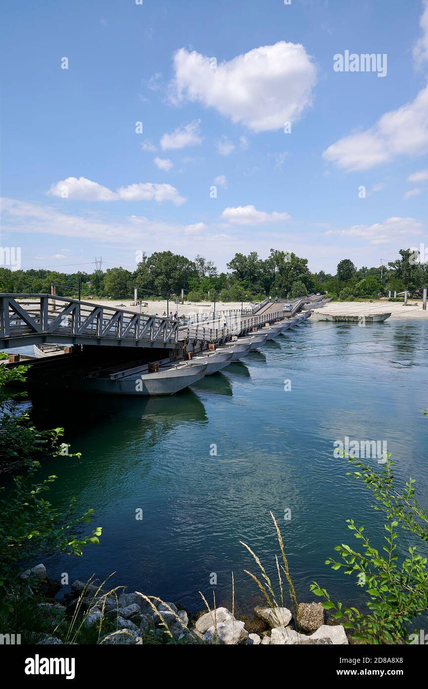 Bereguardo (Pv),Italy,the poonton bridge of Bereguardo on the Ticino ...
