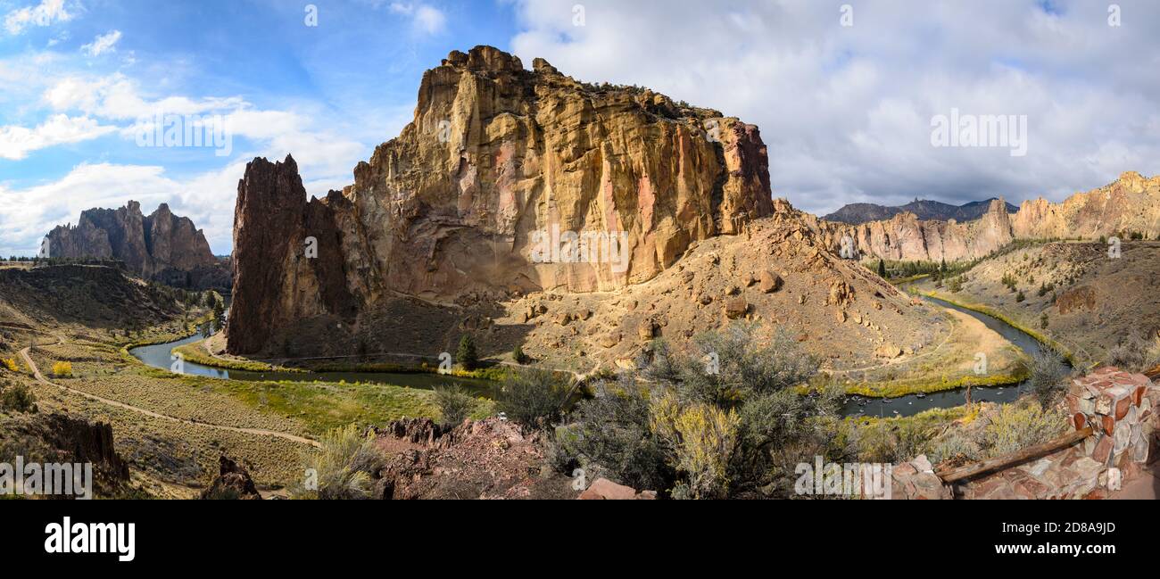 Smith Rock State Park Stock Photo - Alamy