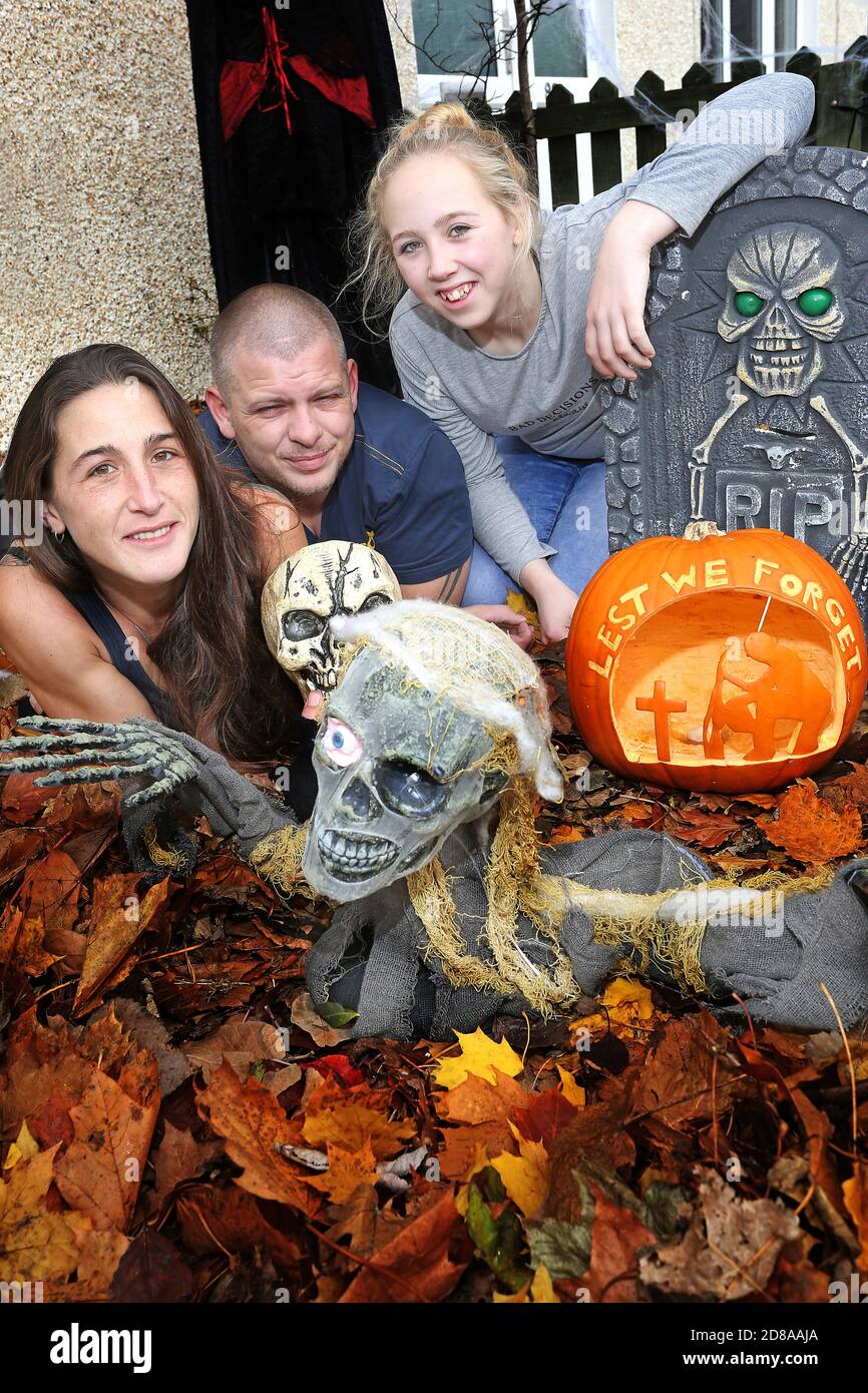 Scary objects hi-res stock photography and images - Alamy