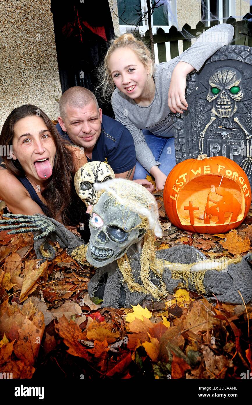 Scary objects hi-res stock photography and images - Alamy