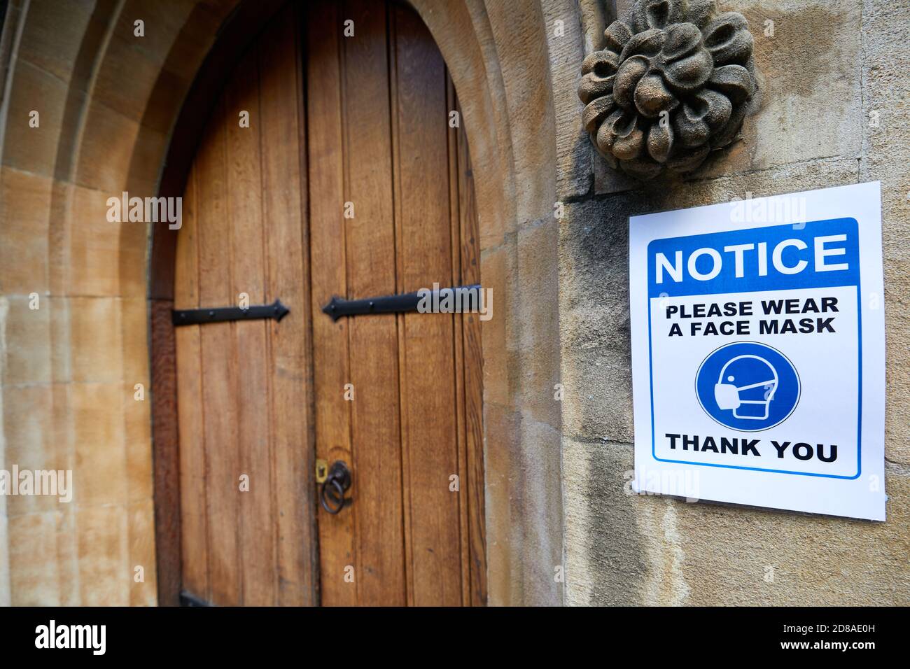 Wear face mask sign hi-res stock photography and images - Alamy