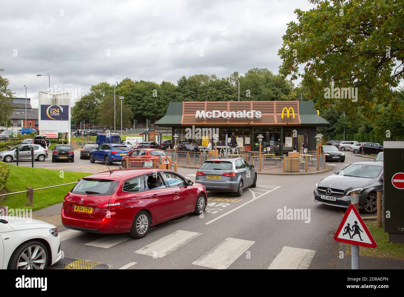 Mcdonalds queue hi-res stock photography and images - Alamy