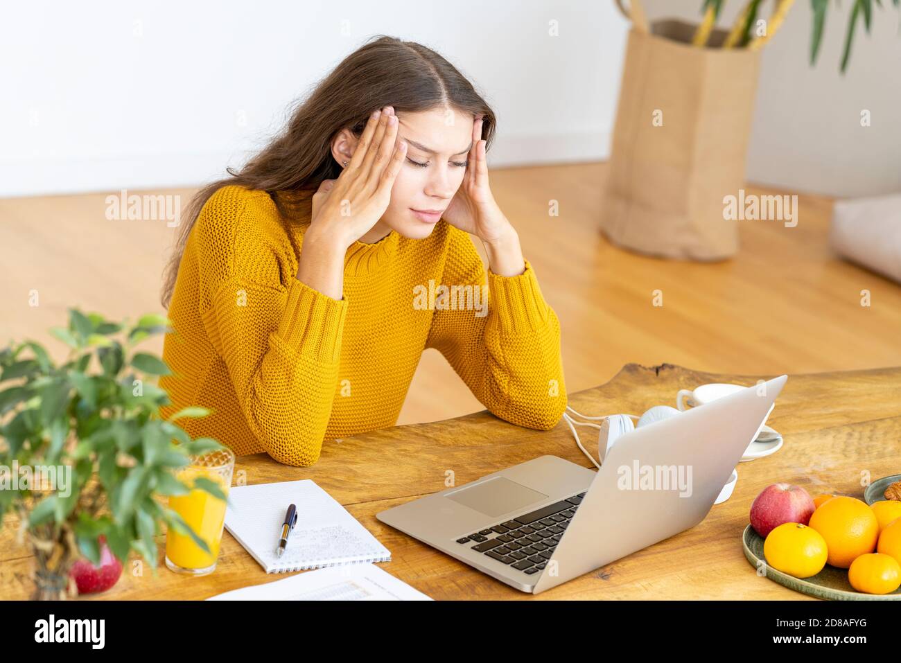 Slow paced hi-res stock photography and images - Alamy