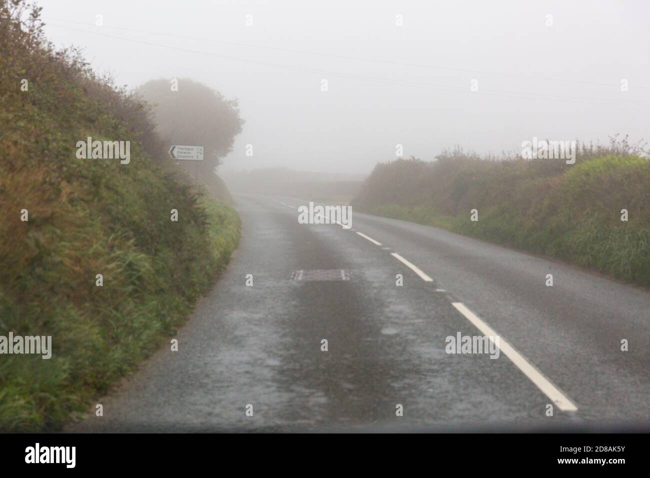 English Country Lane High Resolution Stock Photography and Images - Alamy