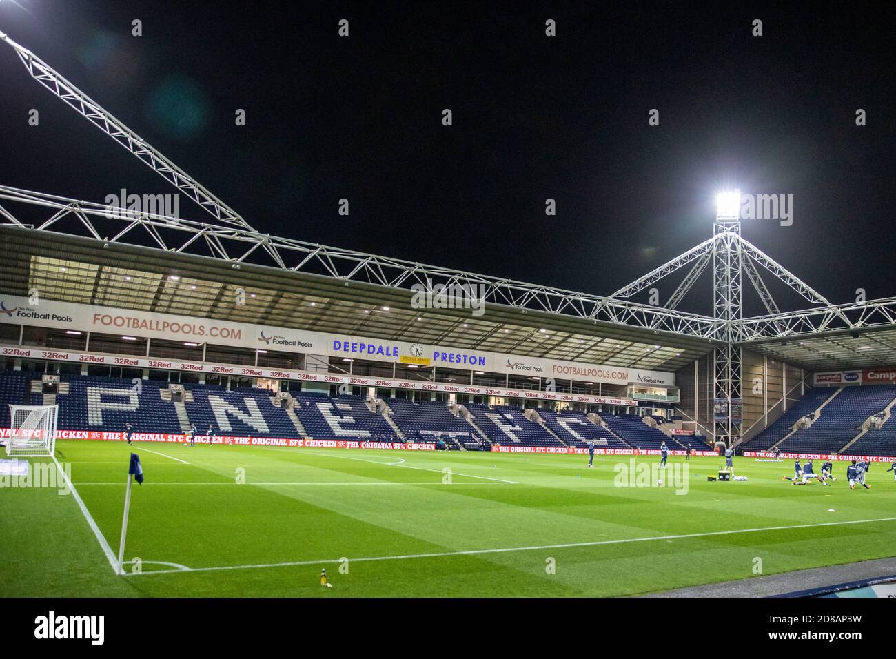Floodlights deepdale hi-res stock photography and images - Alamy