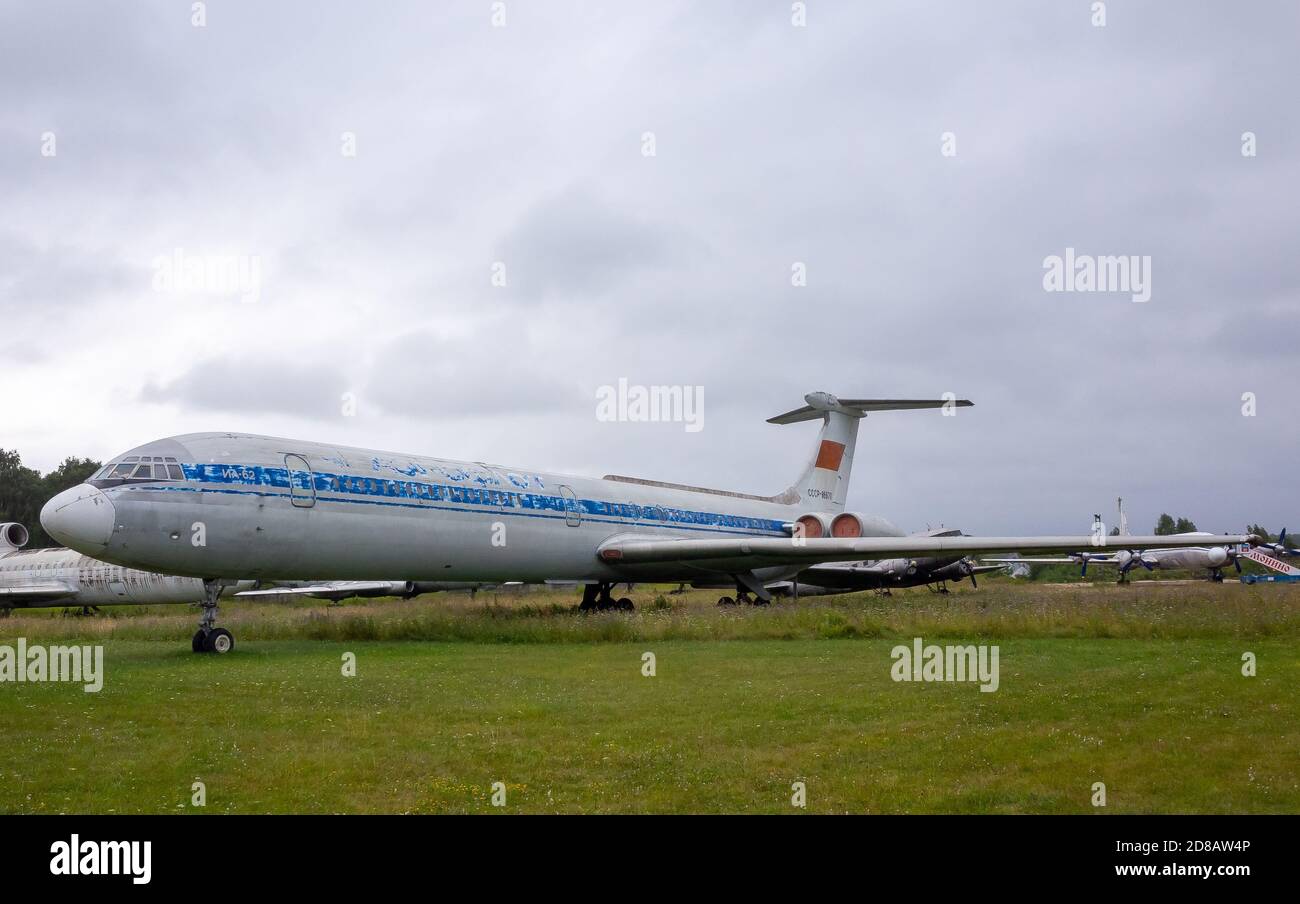 Ilyushin il 62 hi-res stock photography and images - Alamy