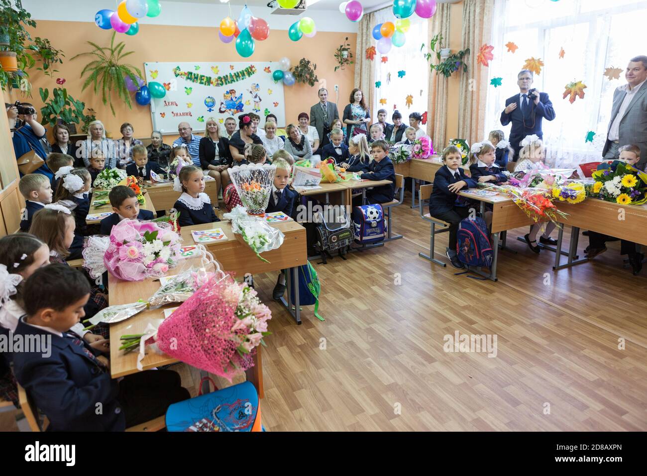 Russian schoolgirl in uniform first hi-res stock photography and images ...