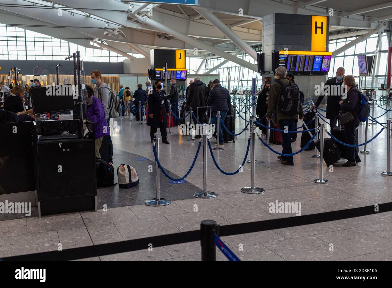 British airways check in hi-res stock photography and images - Alamy