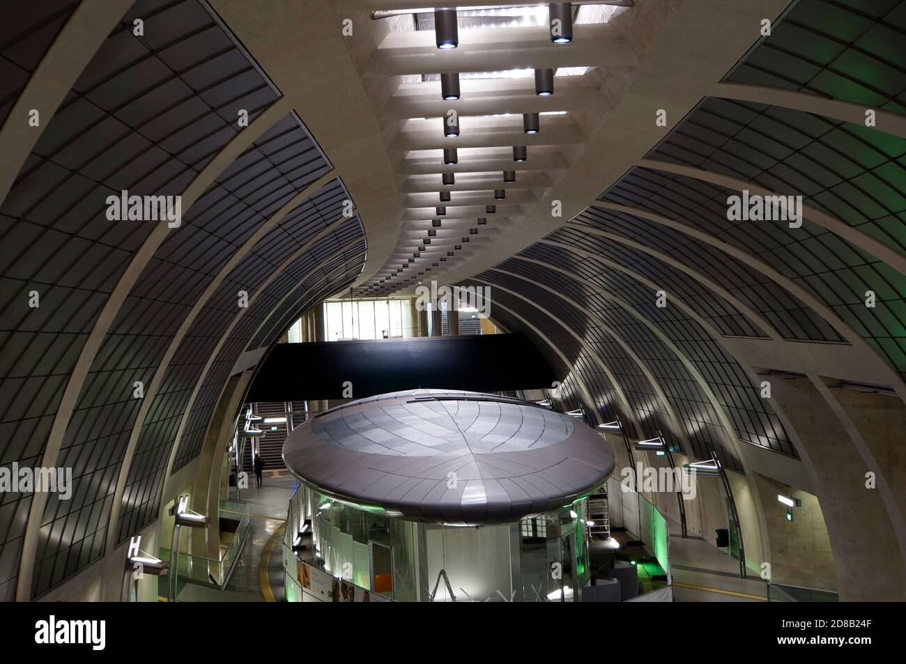 neue U-Bahn-Haltestelle der Stüdstadtbahn am Heumarkt, Köln, Nordrhein ...