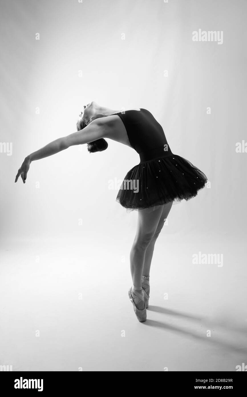 Tiptoe jump hi-res stock photography and images - Alamy