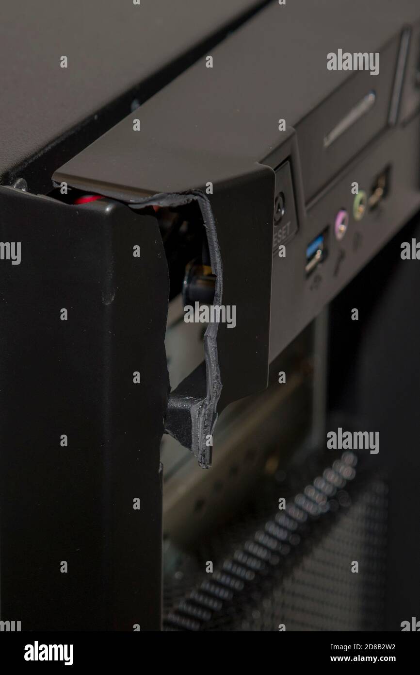 Broken hardware hi-res stock photography and images - Alamy