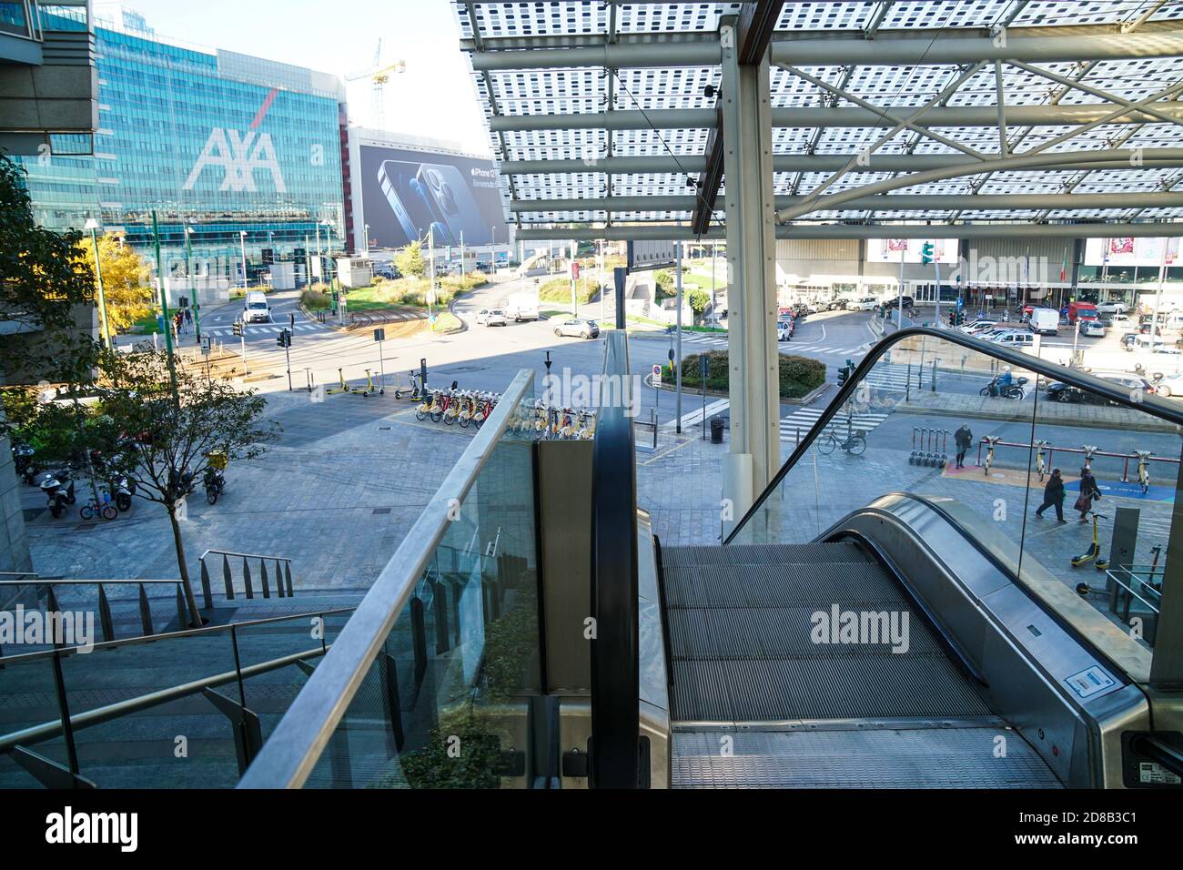 Milan - 10/28/2020: View from above of an empty Garibaldi station and ...