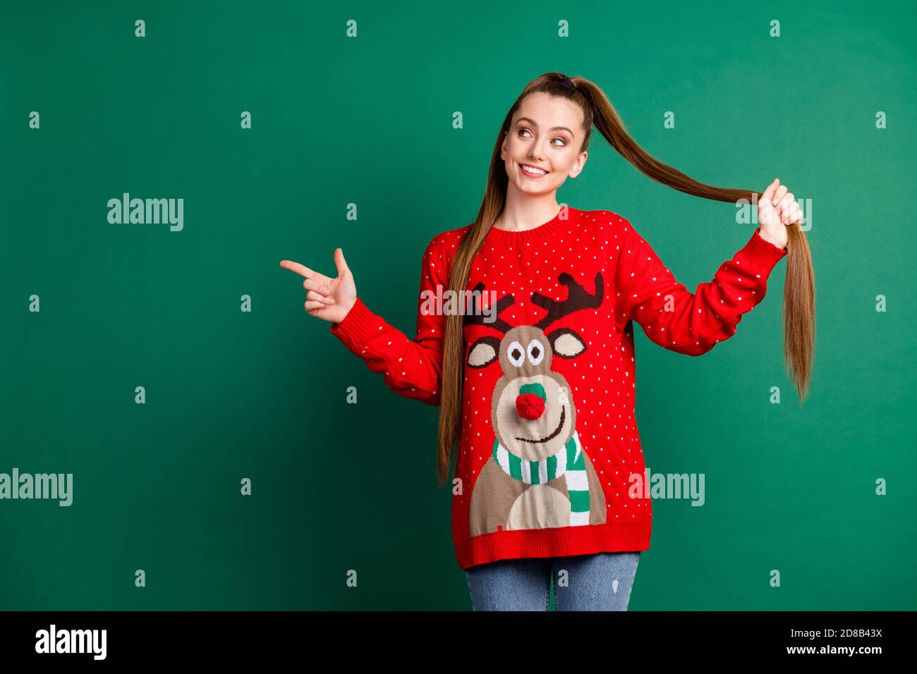 Portrait of her she nice-looking attractive charming pretty curious ...